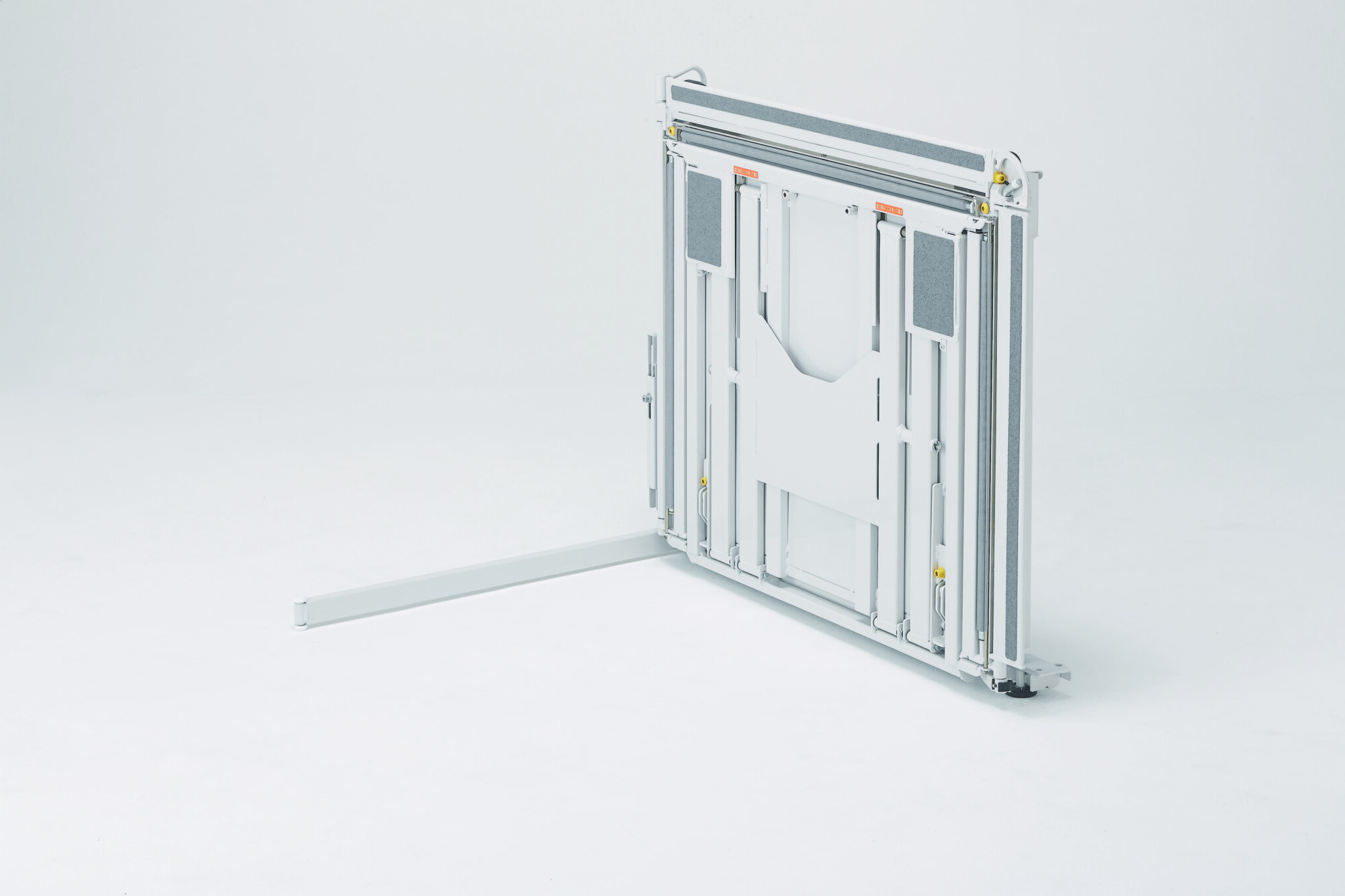 屋内用電動昇降機 UDC-400 | 株式会社コーケン（らくらく365福祉機器）